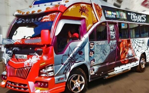 Kenyans to book mini bus matatu seats on Uber