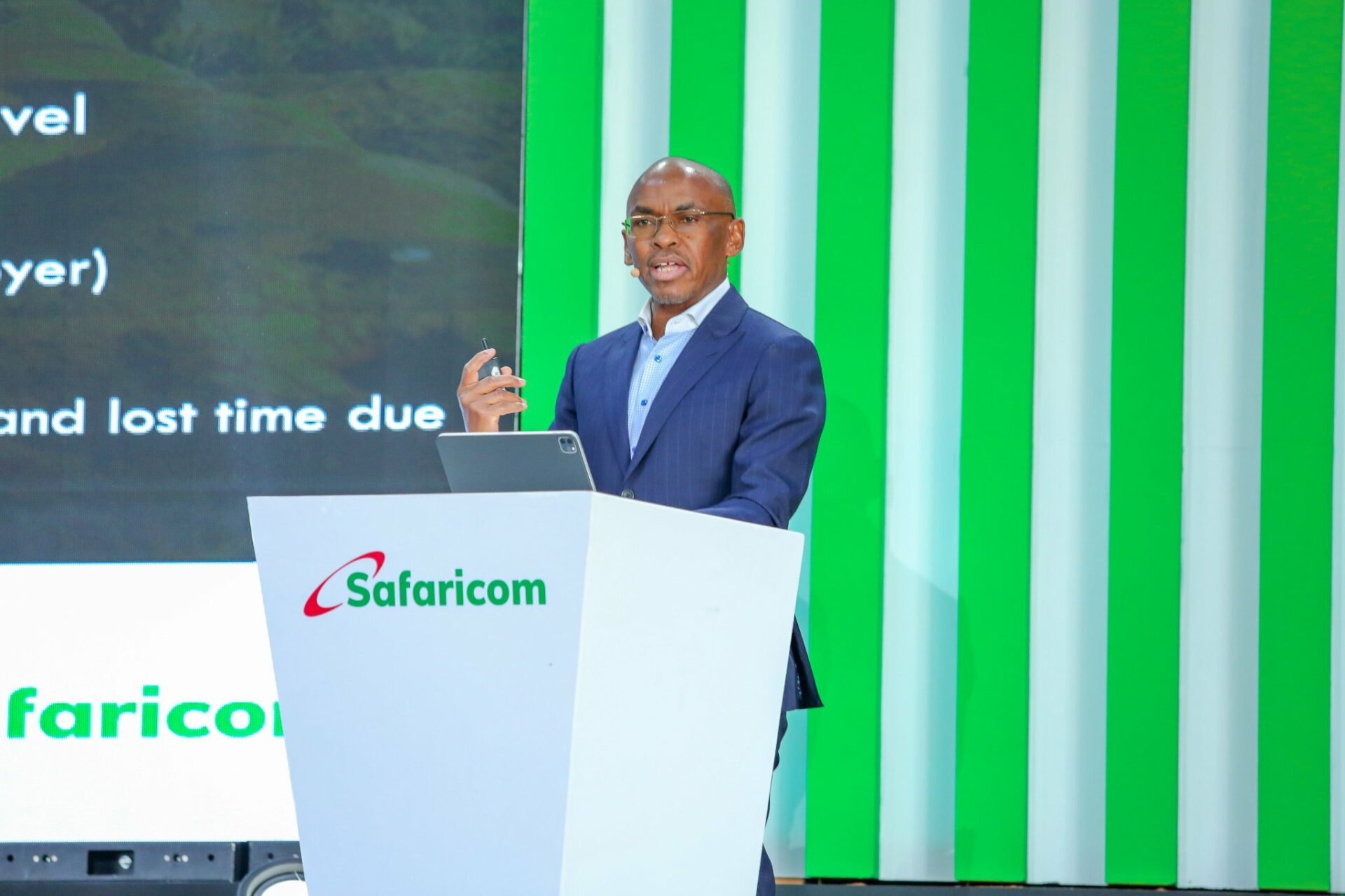 Safaricom launches Fuliza for Business with limits of up to Sh. 400,000 Safaricom launches Fuliza for Business with limits of up to Sh. 400,000