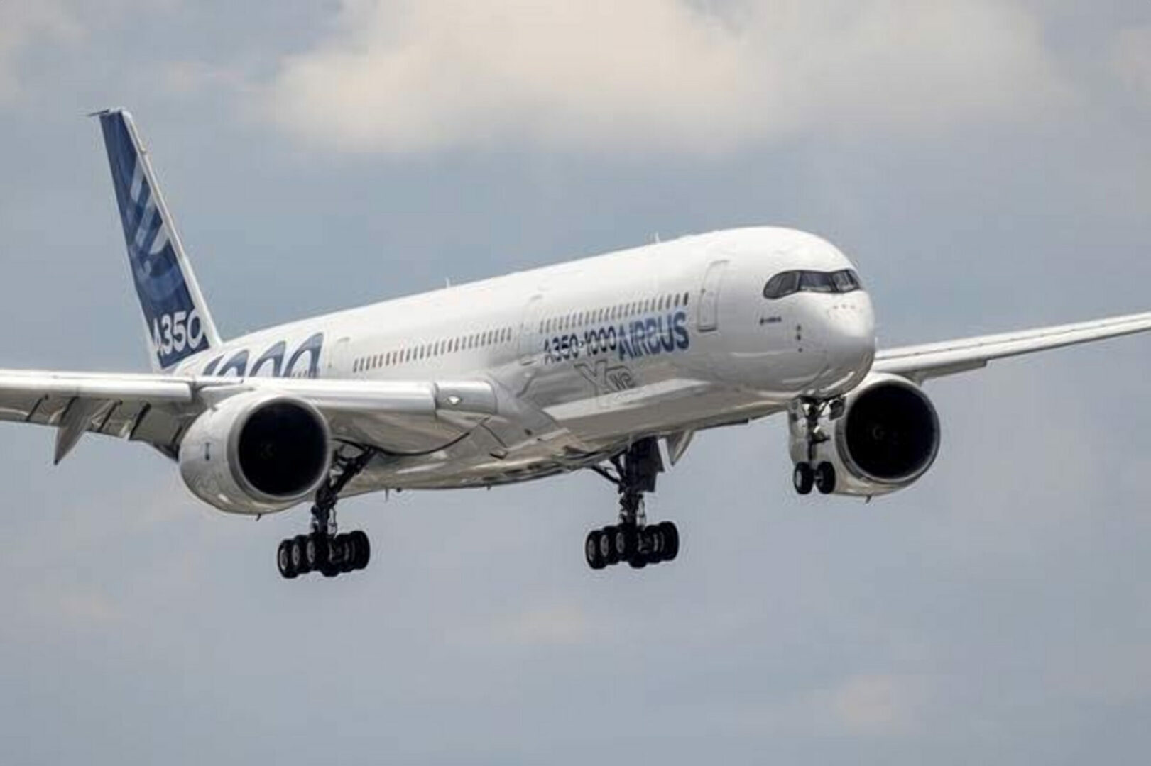 Airbus records 2,319 commercial aircraft orders in twelve months