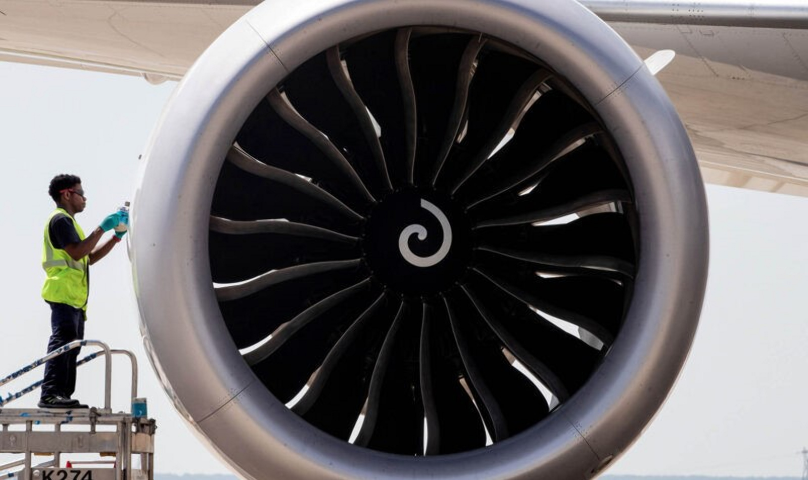 9 KQ Dreamliners' engines maintenance to cost Sh34 billion